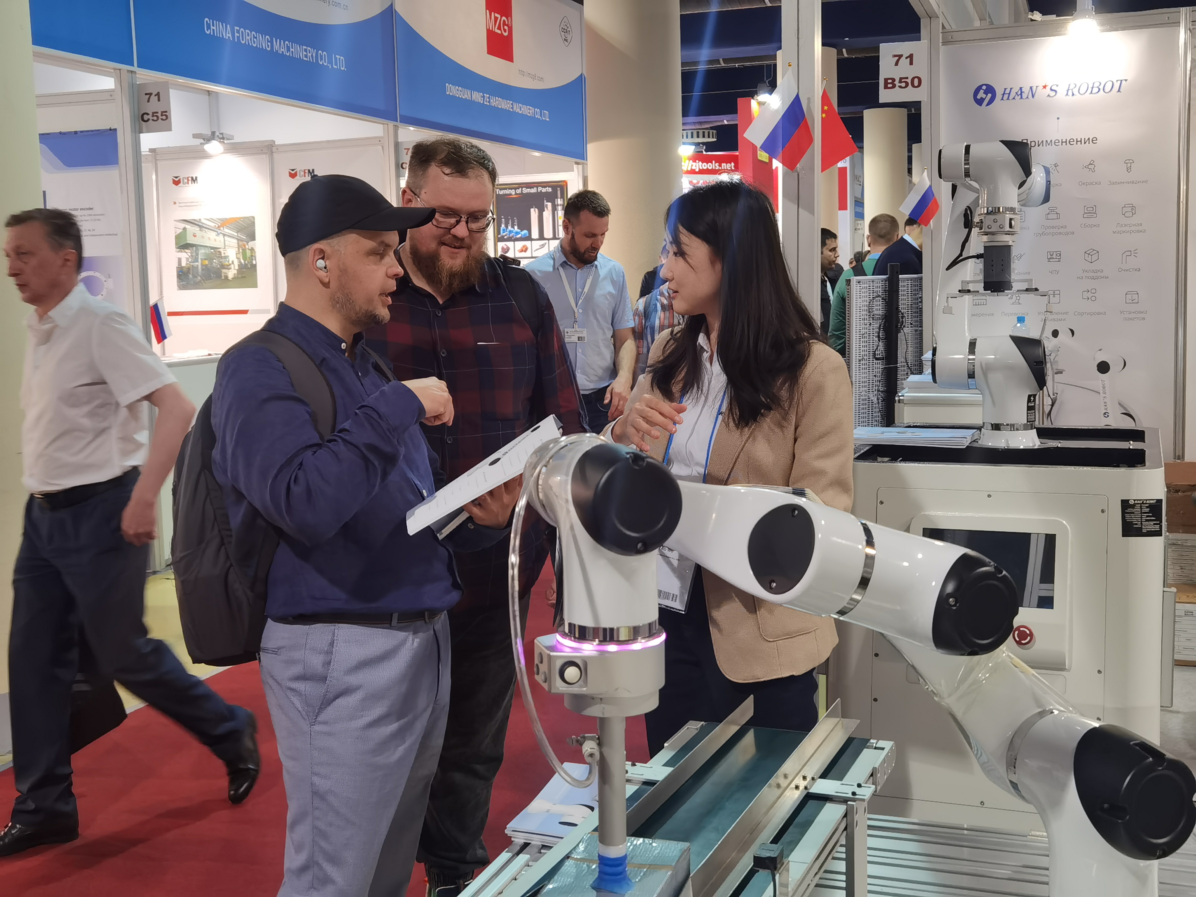 Han's Robot At Metalloobrabotka 2023