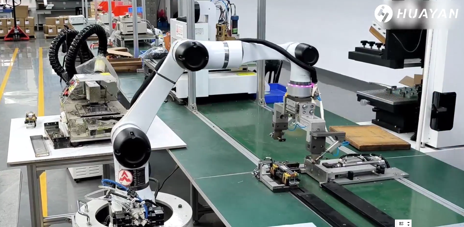 Huayan Robotics Applications - Collaborative Robots In Manufacturing